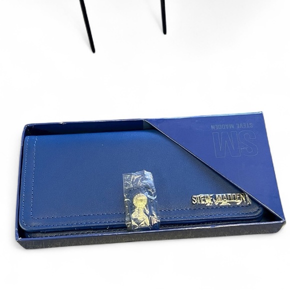 Steve Madden | Bags | Steve Madden Stylish Cobalt Wallet Gift Set New ...